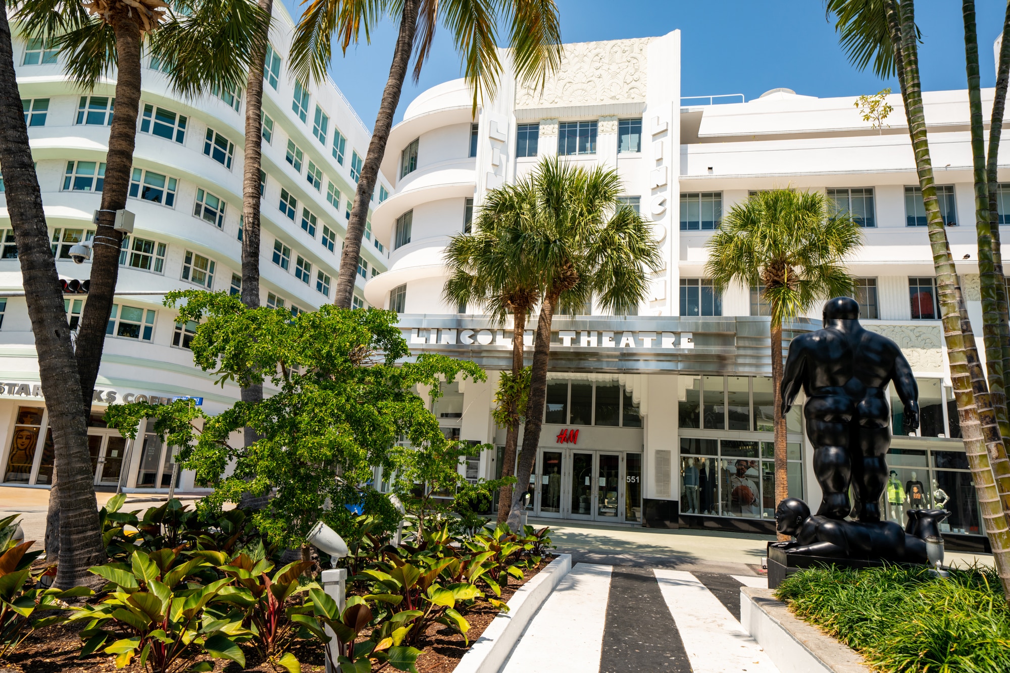 5 of the Best Miami Hot Spots to Head to This Summer